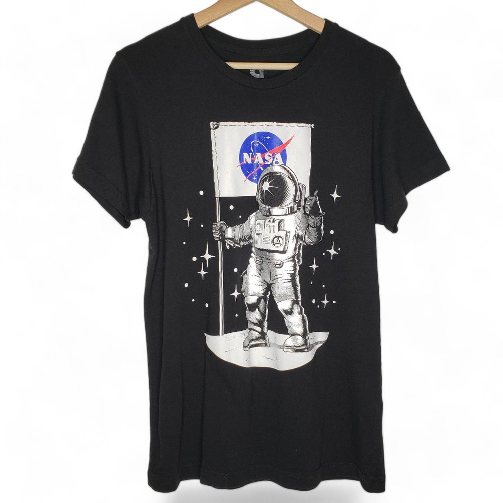 Akademiks Nasa Metallic Moon Astronaut T Shirt M Gem